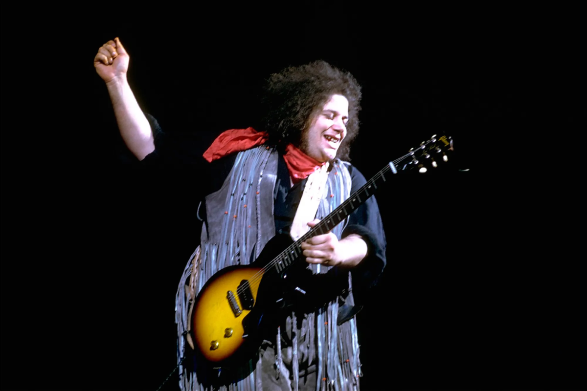 Top 100 Greatest Guitarists Of All Time - Music Minds