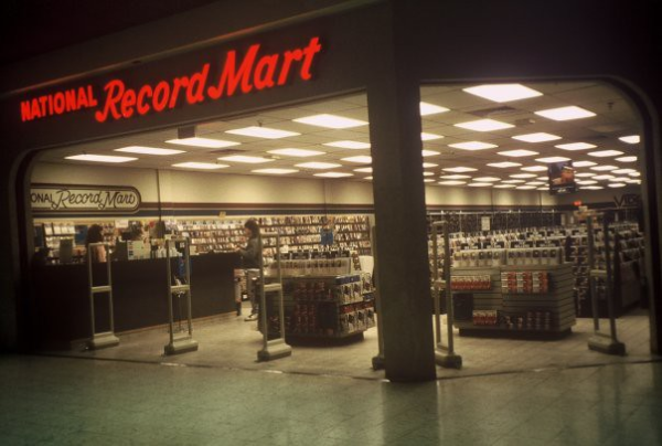 20 Stores from the 1980s We Loved That Have Faded Away - Music Minds