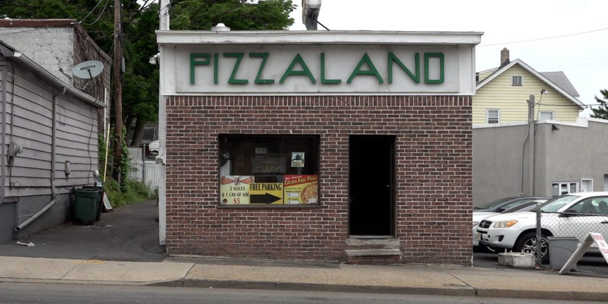 25 Forgotten 80s Pizza Chains That Faded Into History - Music Minds