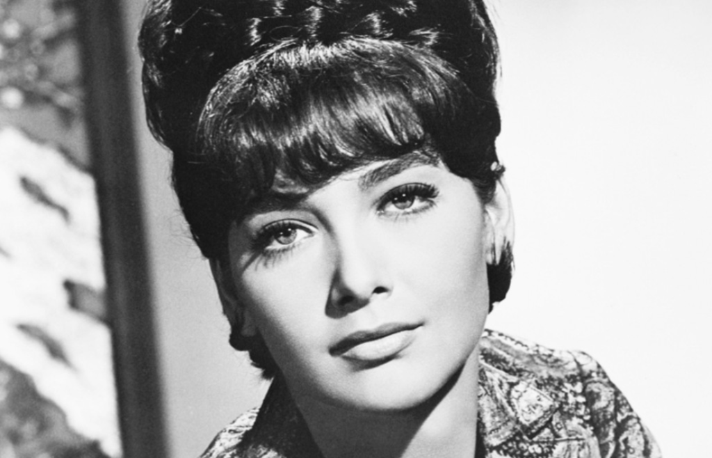 Nicotine Queens: 25 of the Worst Female Chain Smokers in Hollywood ...