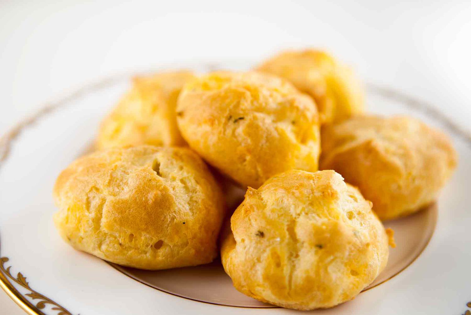 20 Forgotten 1970s Appetizers Served at Every Retro Party - Music Minds