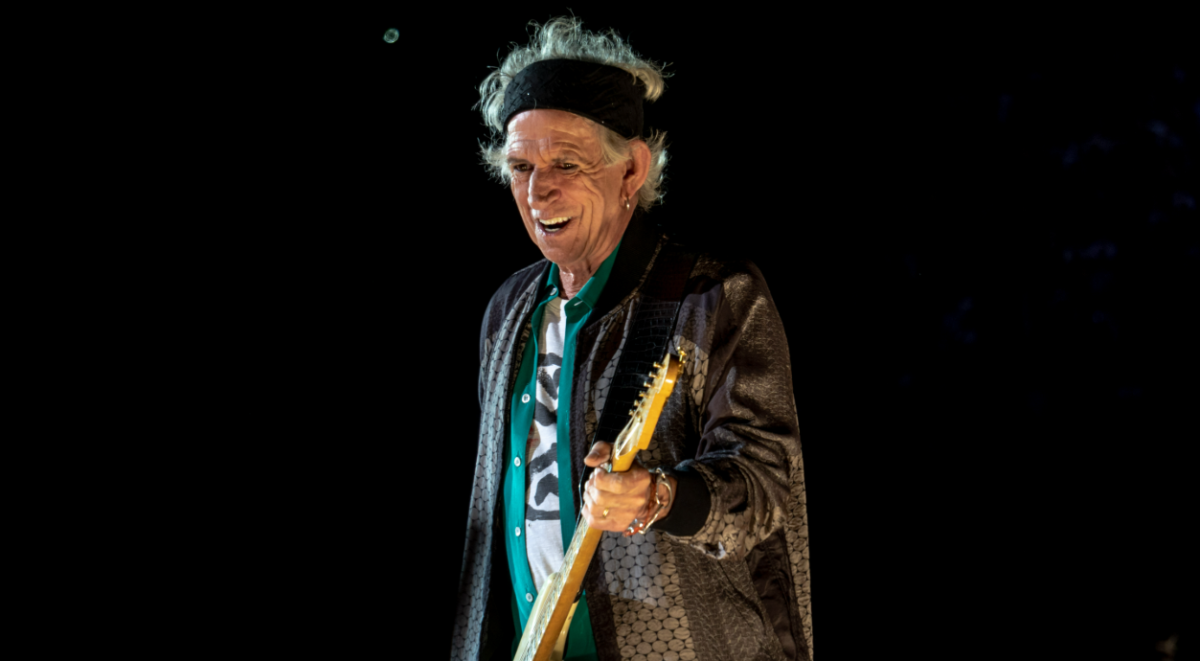 21 Rock Stars' Addiction Struggles: From Fame to Tragedy - Music Minds