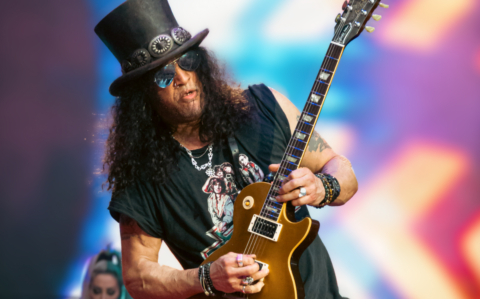 21 Rock Stars' Addiction Struggles: From Fame to Tragedy - Music Minds