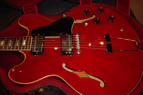 10 of the Worst Guitars You Should Avoid at All Costs - Music Minds