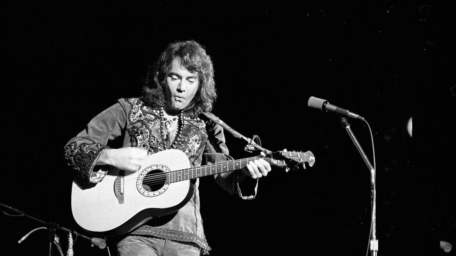 19 Rock Heartthrobs Who Dominated the '60s, '70s and '80s (and What ...