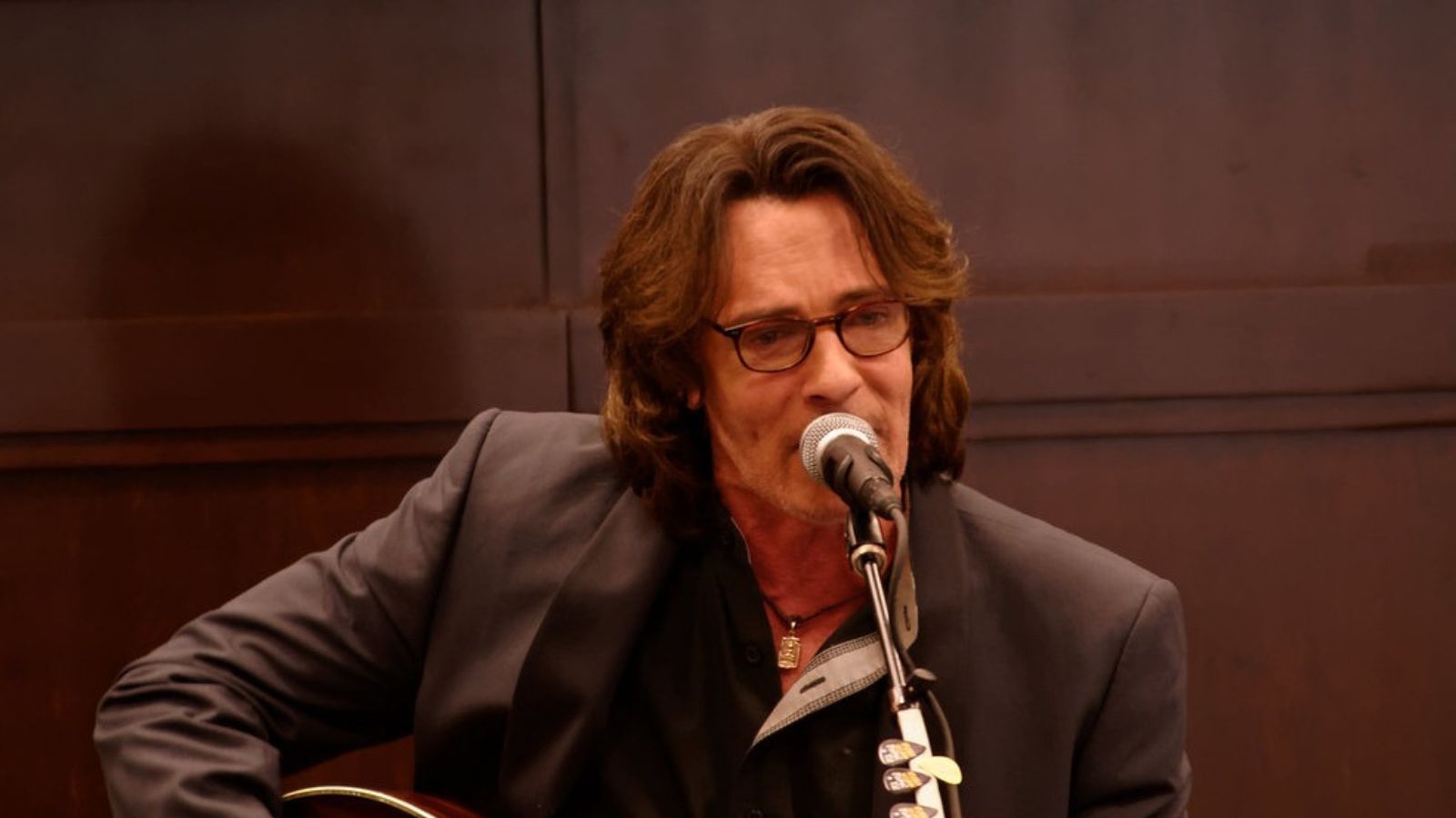 19 Rock Heartthrobs Who Dominated the '60s, '70s and '80s (and What ...