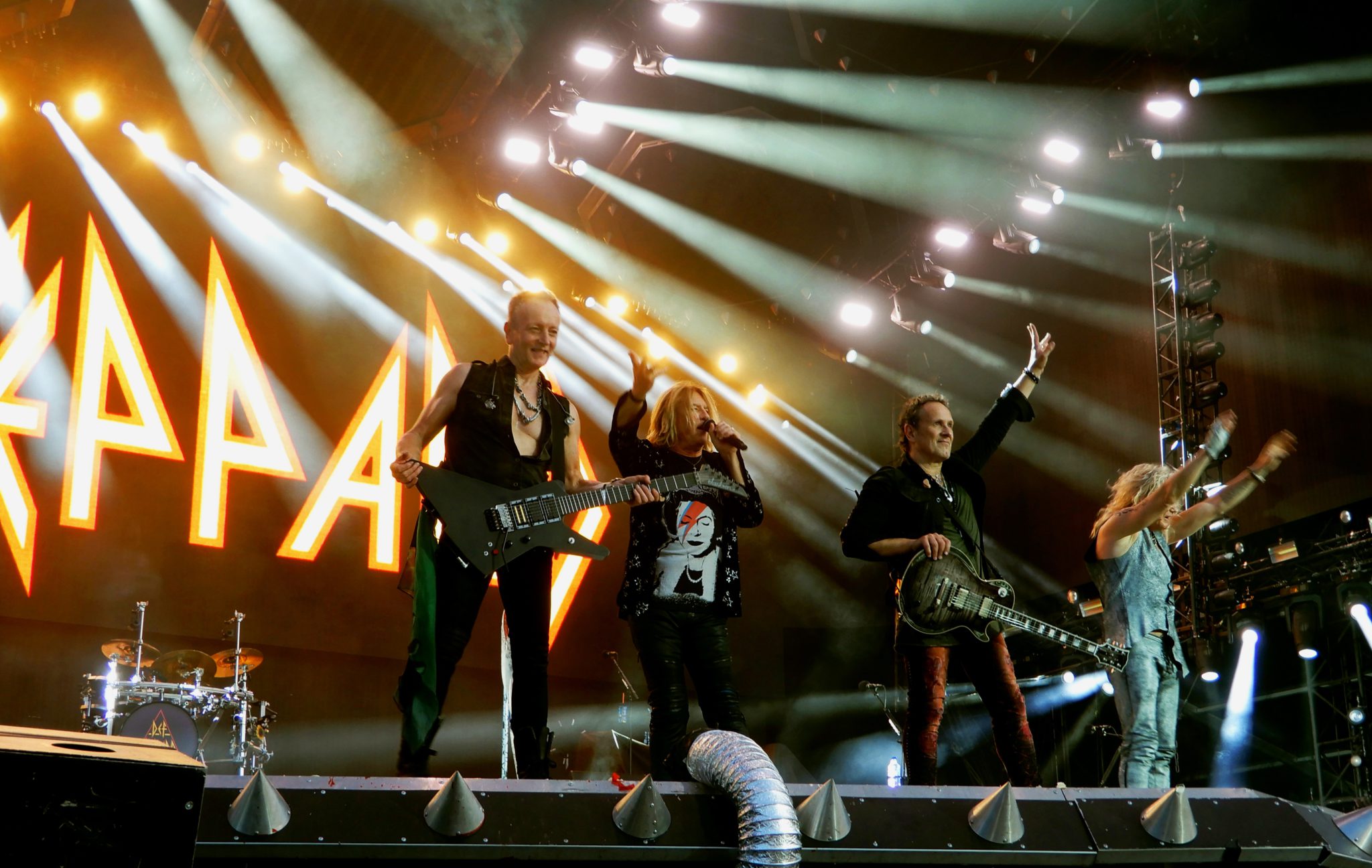 Def Leppard's 2025 World Tour With Bret Michaels and The Struts - Music ...