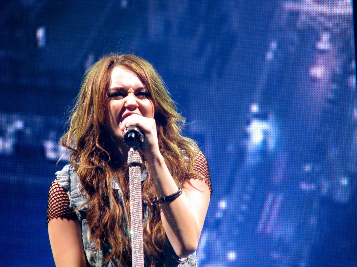 Miley Cyrus Drops Tracks With Lindsey Buckingham and David Byrne ...